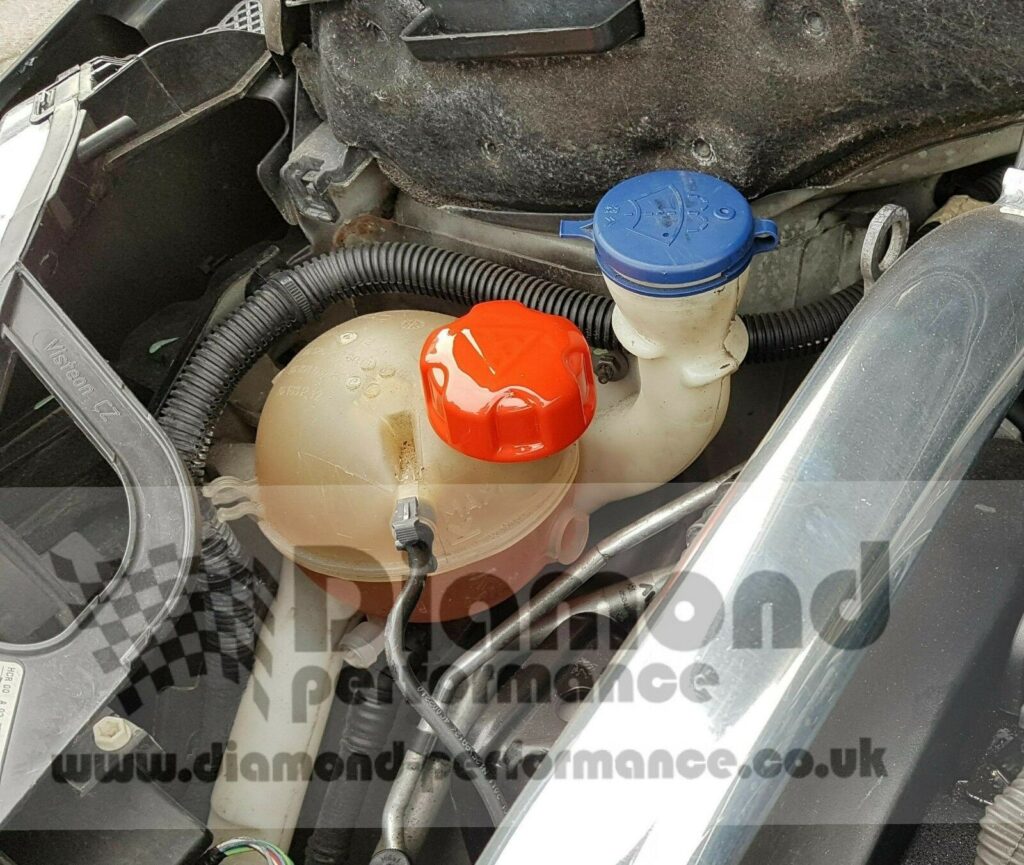 Coolant bottle CAP for CITROEN DS3 in CARBON EFFECT - Diamond-Performance